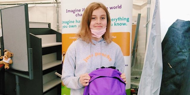 Providing buddy bags for children in crisis - Universal Networks