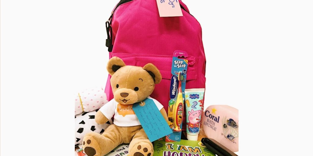 Providing buddy bags for children in crisis - Universal Networks
